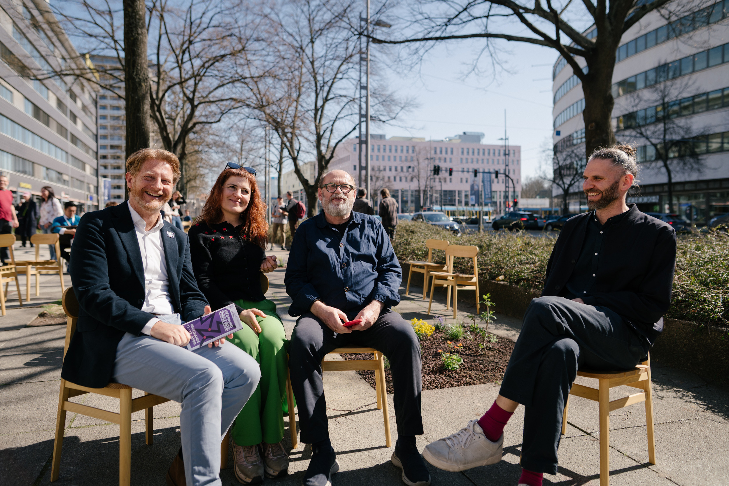 Gabriela Oberkofler, Jacob Strobel: Seeds & Seats - PURPLE PATH